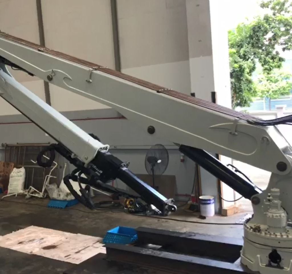 Pipe Handling Crane Fully Refurbishment – NCS SG PTE LTD