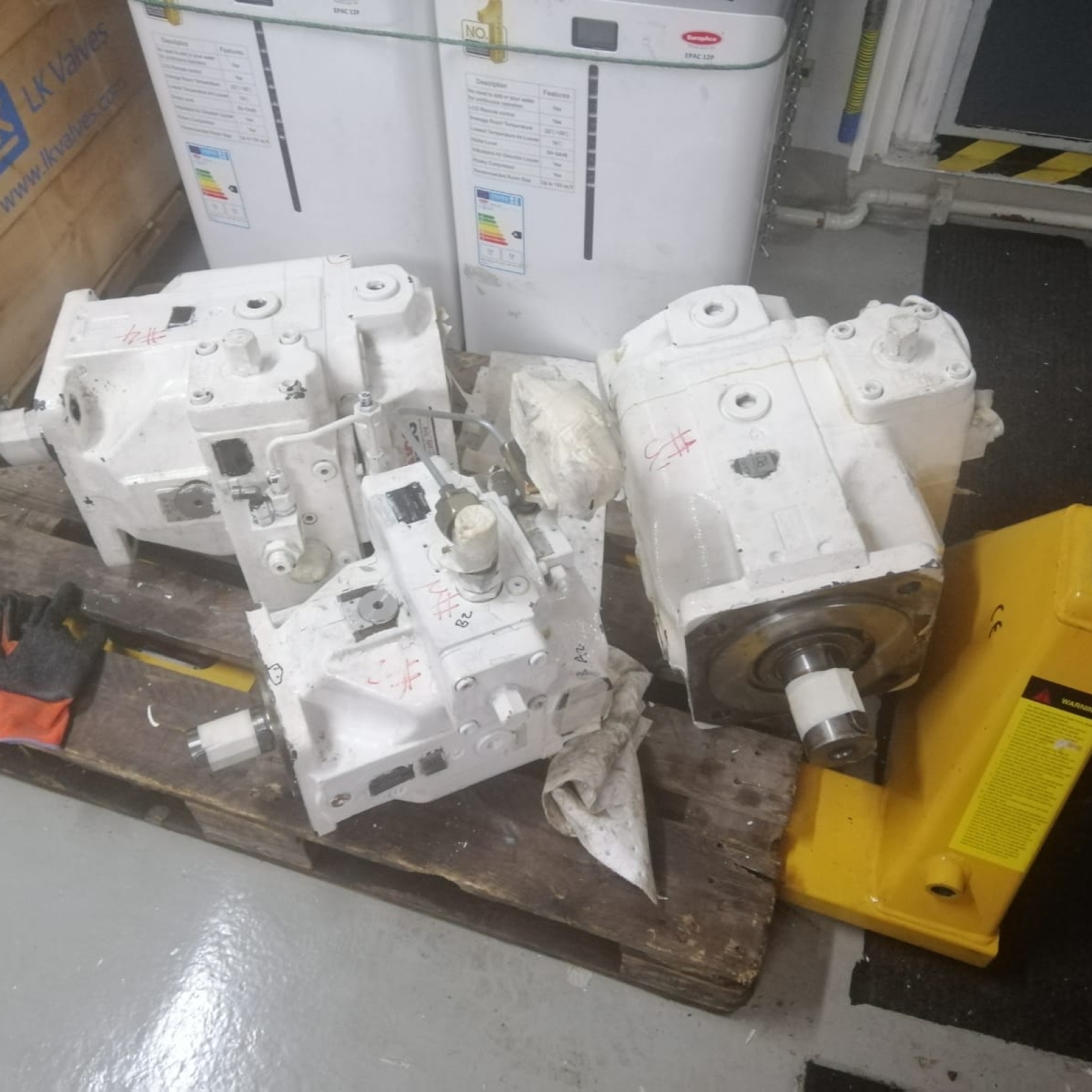 Upgrading of Offshore Crane 60T AHC Crane Including Software License #2 ...